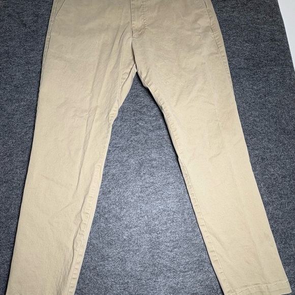 GAP | Pants | Mens Gap Tan Khaki Chinos Classic Straightleg Flat Front ...
